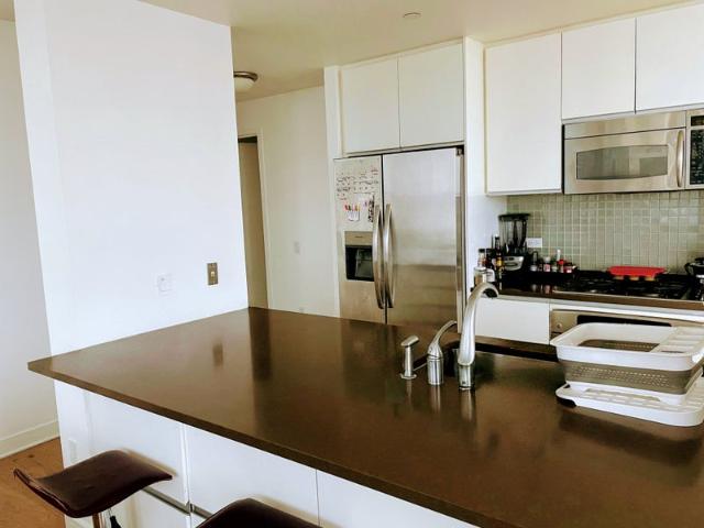Bedroom + Private Bath, 30th floor luxury DTBK
