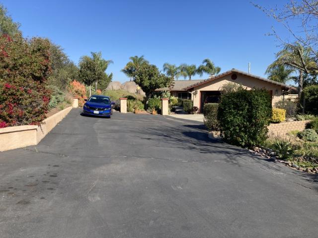 Bedroom/ privatebath in estate residence for rent