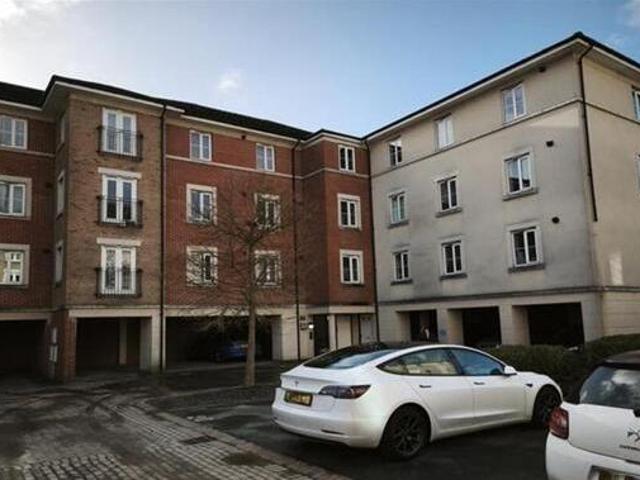 Bedroom Property In Ffordd James Mcghan, Grangetown, 2 Bedroom Flat