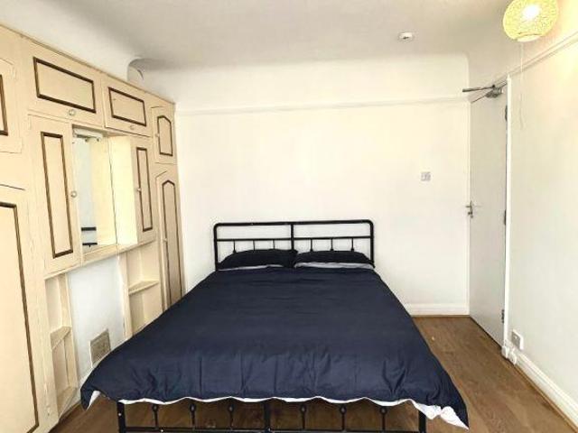 Bedroom To Let