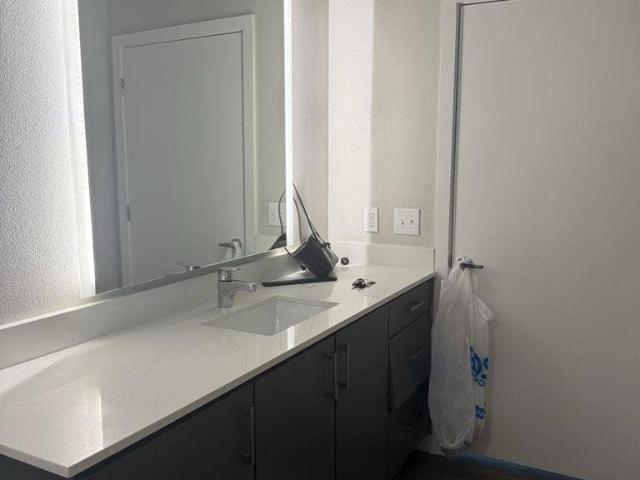 Bedroom with privet bathroom