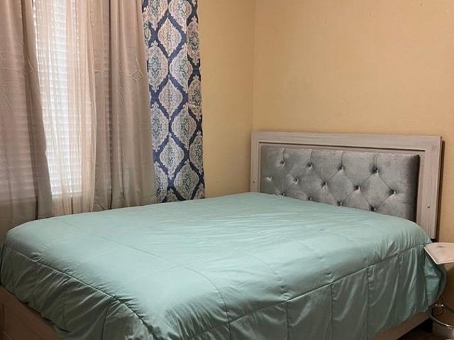 Bedroom w/share bathroom $850 monthly