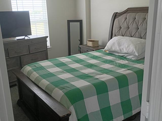 Bedrooms For Rent