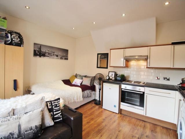 Bedsit Flat Great Location