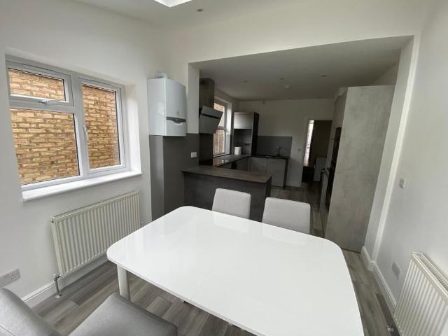 Bedsit, Marsala Road, SE13