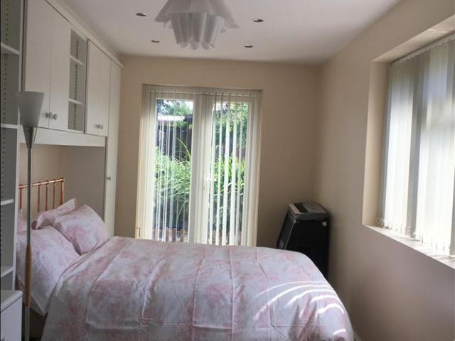 Bedsit, Rockingham Road, B25