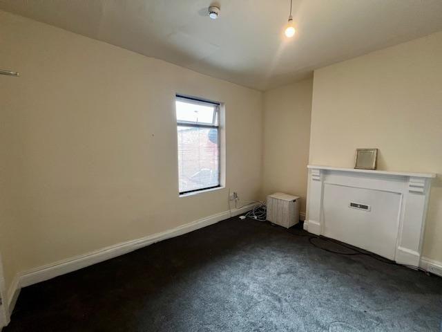 Bedsit to rent