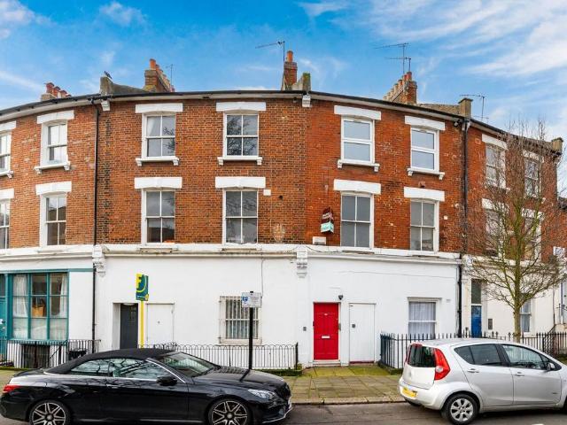 Beethoven Street, West Kilburn. 1 bed flat to rent £2,500 pcm £577 pw
