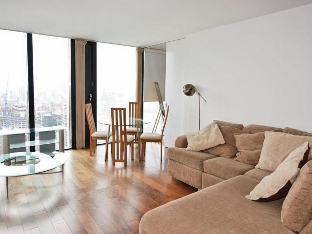 Beetham Tower, 301 Deansgate. 2 bed flat to rent £1,900 pcm £438 pw