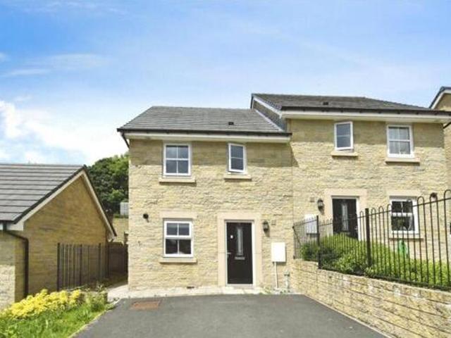 Bee Low Road, Buxton, 3 Bedroom Semi detached