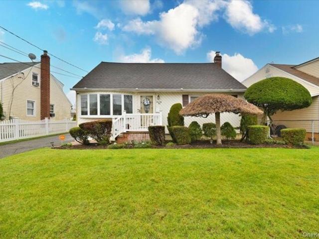 Beebe Ave, Hempstead, Home For Sale