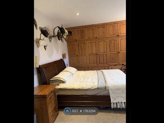 Beech Way, Selsdon CR2, 5 bed detached house to rent, £880 pcm | PrimeLocation