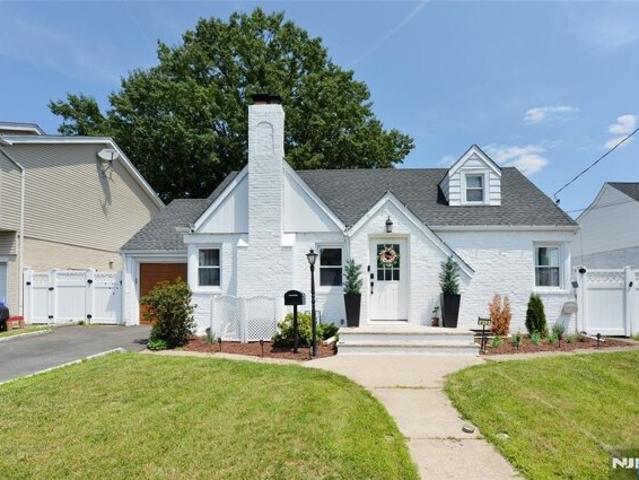 Beech Ave, Saddle Brook, Home For Sale