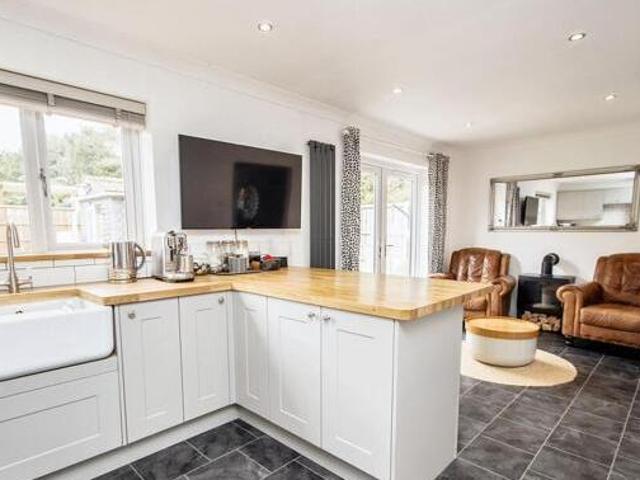 Beech Avenue, Doddington, 4 Bedroom Detached