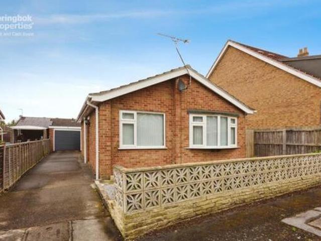 Beech Close, York, 2 Bedroom Detached