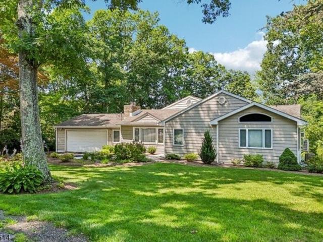 Beech Ct, Hardyston, Home For Sale
