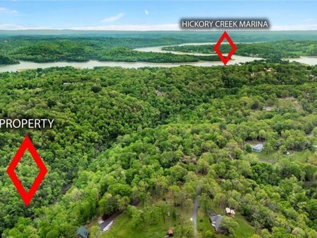 Beech Dr, Springdale, AR 72745