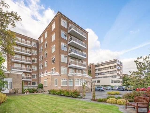 Beech Grove, Harrogate, 3 Bedroom Flat