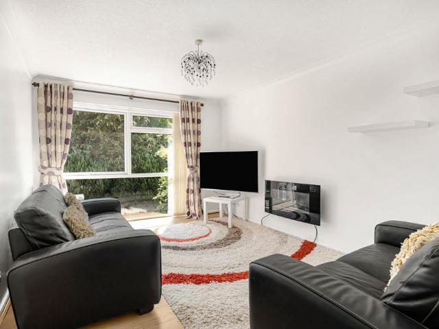 Beech Road, Headington, OX3 2 bed apartment to rent £1,850 pcm £427 pw