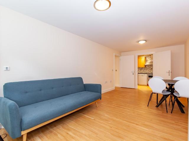 Beech Road, Headington OX3, 2 bed flat to rent, £1,795 pcm | PrimeLocation