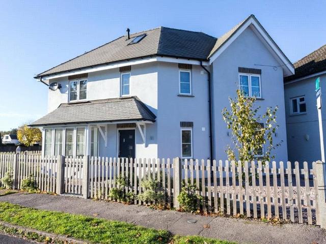 Beechmont Avenue, Virginia Water, Surrey GU25, 4 bed detached house to rent, £3,000 pcm | PrimeLocation
