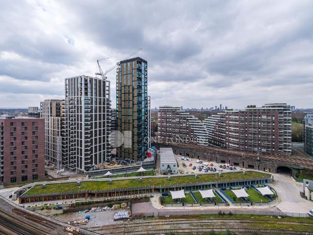 Beechmore House, Battersea Roof Gardens, London SW11, 2 bed flat to rent, £5,000 pcm | PrimeLocation