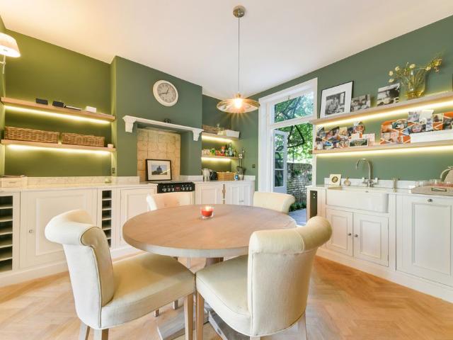 Beechmore Road SW11, 1 bed flat to rent, £4,000 pcm | PrimeLocation