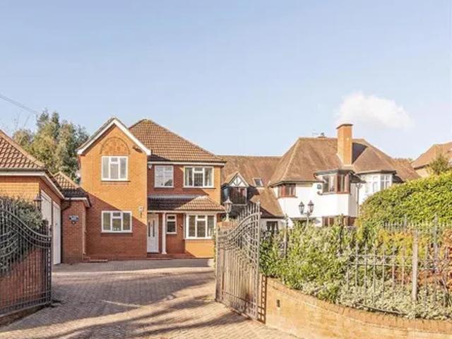 Beechnut Lane, Elmdon Heath, B91 2NN, United Kingdom | 4 bed house for rent #167120803 | Rentberry