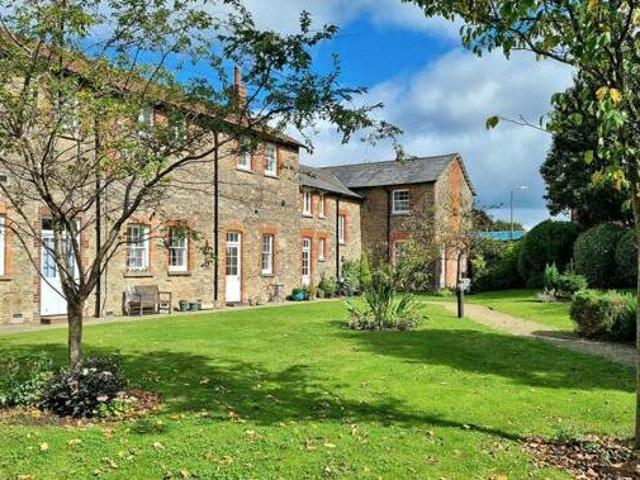 Beechacres, Thornbury, 1 Bedroom Flat