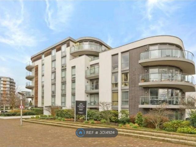 Beecham House, Brentford TW8, 2 bed flat to rent, £2,350 pcm | PrimeLocation