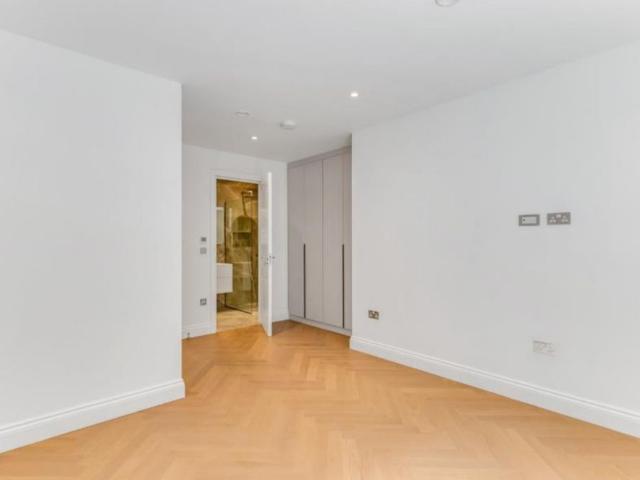Beechcroft Avenue Golders Green NW11