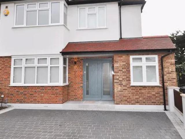 Beechcroft Avenue, London, KT3 3EG, United Kingdom | 5 bed duplex for rent #135549061 | Rentberry