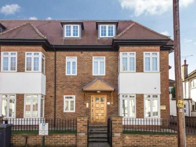 Beechcroft Avenue, London NW11, 1 bed flat to rent, £2,100 pcm | PrimeLocation