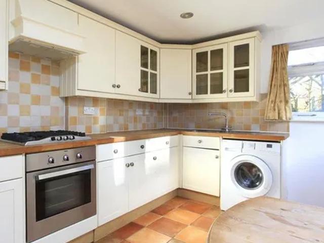 Beechcroft Road, London, SW17 7DA, United Kingdom | 3 bed house for rent #139068924 | Rentberry