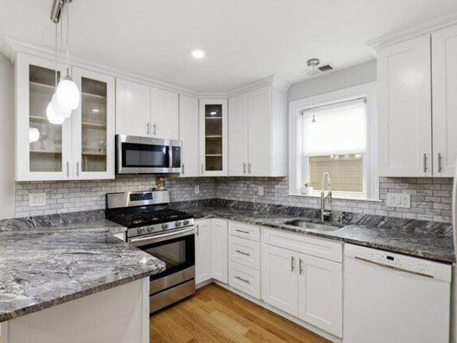 Beecher Pl Unit B, Newton, Condo For Sale