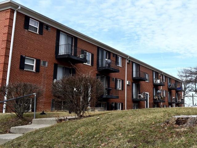 Beecher Street 2 Bedroom Apartment for Rent at 830 Beecher St, Cincinnati, OH 45206 Walnut Hills