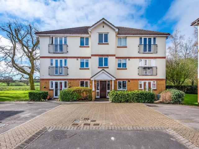Beechfield Drive, Devizes SN10, 2 bed flat to rent, £975 pcm | PrimeLocation