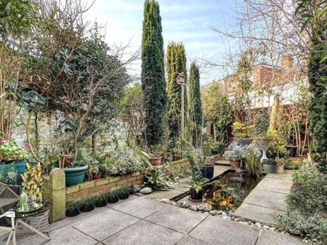 Beechfield, London, 3 Bedroom Terraced