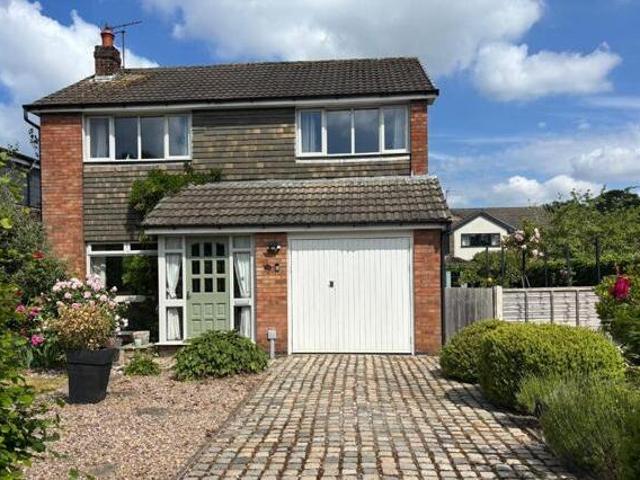 Beechfields, Eccleston, 3 Bedroom Detached