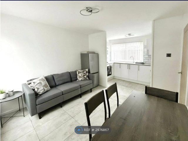 Beechtrees, Skelmersdale WN8, Room to rent, £425 pcm | PrimeLocation