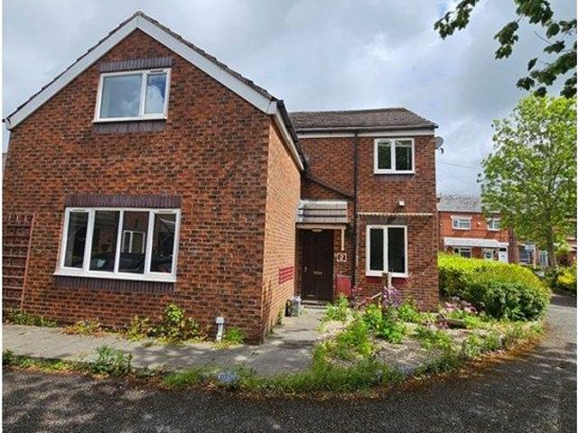 Beechwood Court, Chorley PR7, 2 bed semi detached house to rent, £925 pcm | PrimeLocation