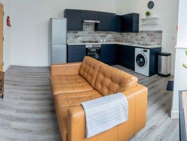 Beechwood Crescent 2 bed house share to rent £1,516 pcm £350 pw