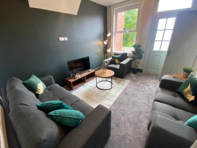 Beechwood Crescent Room 5, Burley, Leeds