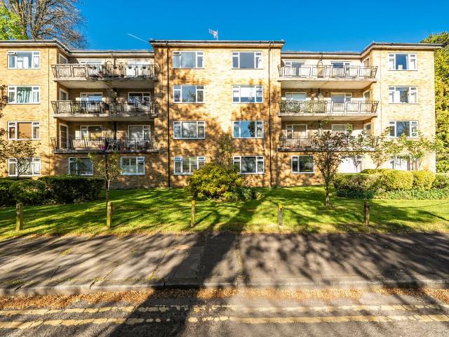 Beechwood, Curwen Place, Brighton, East Sussex BN1, 2 bed flat to rent, £1,500 pcm | PrimeLocation