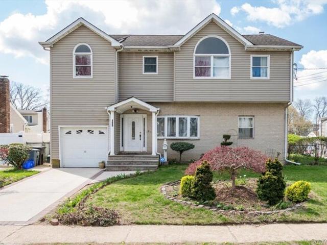 Beechwood Ave, Roosevelt, Home For Sale