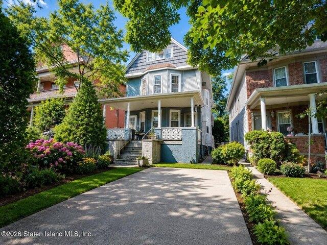 Beechwood Ave, Staten Island, Home For Sale