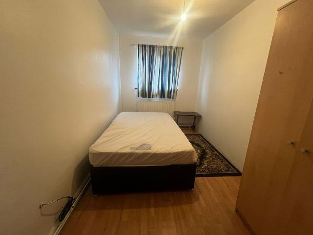 Beechwood Avenue, Hayes UB3, Room to rent, £785 pcm | PrimeLocation