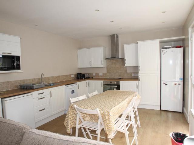 Beechwood Avenue, Plymouth PL4 6 bed terraced house to rent £2,860 pcm £660 pw