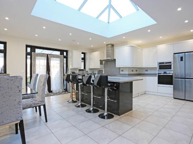 Beechwood Gardens, Clayhall, Gants Hill IG5, 4 bed semi detached house to rent, £3,500 pcm | PrimeLocation