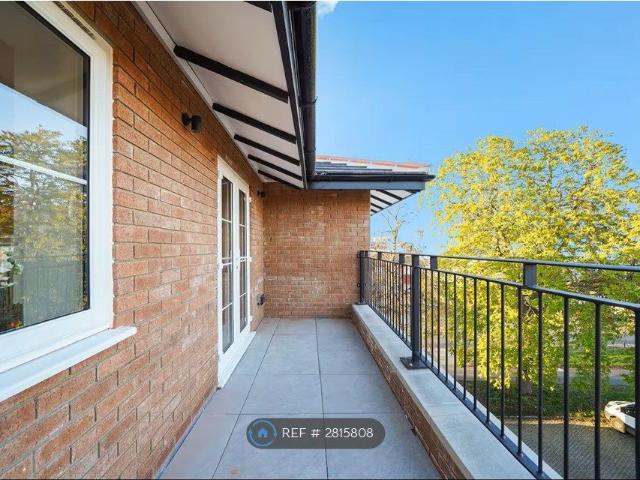 Beechwood Grove, London W3, 1 bed flat to rent, £1,850 pcm | PrimeLocation